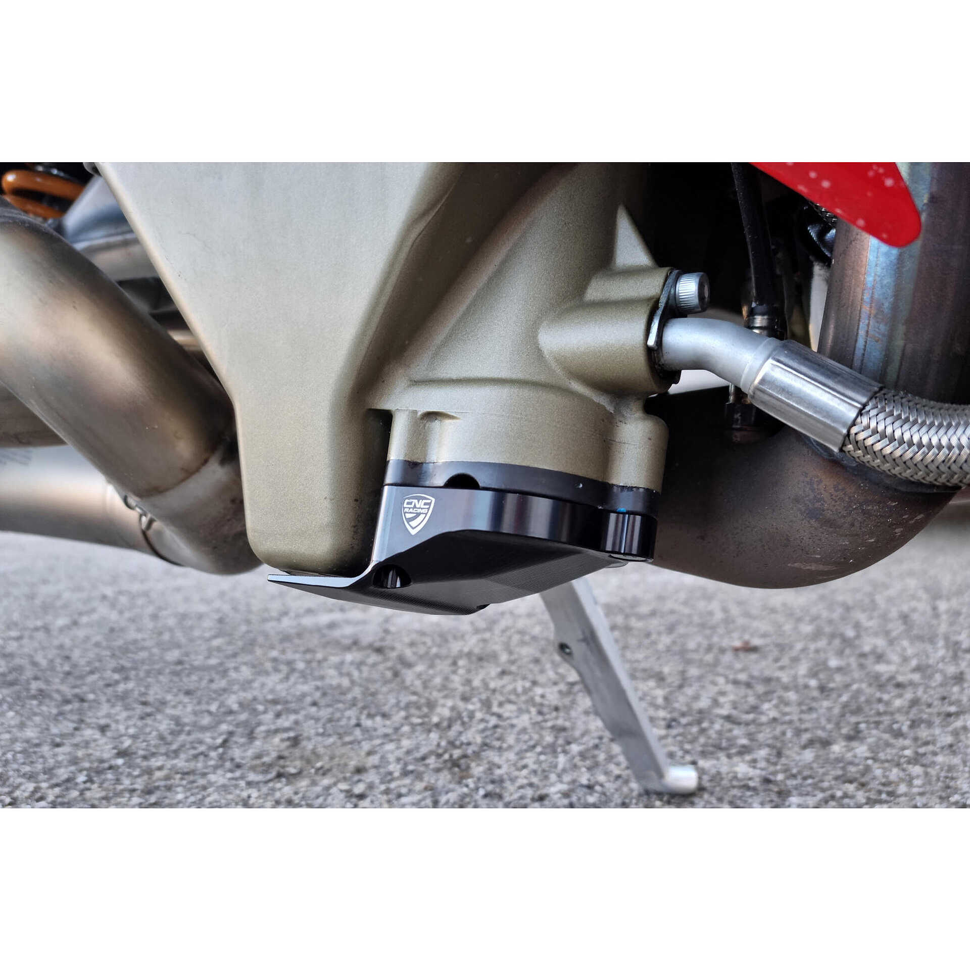 Oil sump guard PR320 Ducati Panigale V4 Streetfighter V4 CNC Racing ...